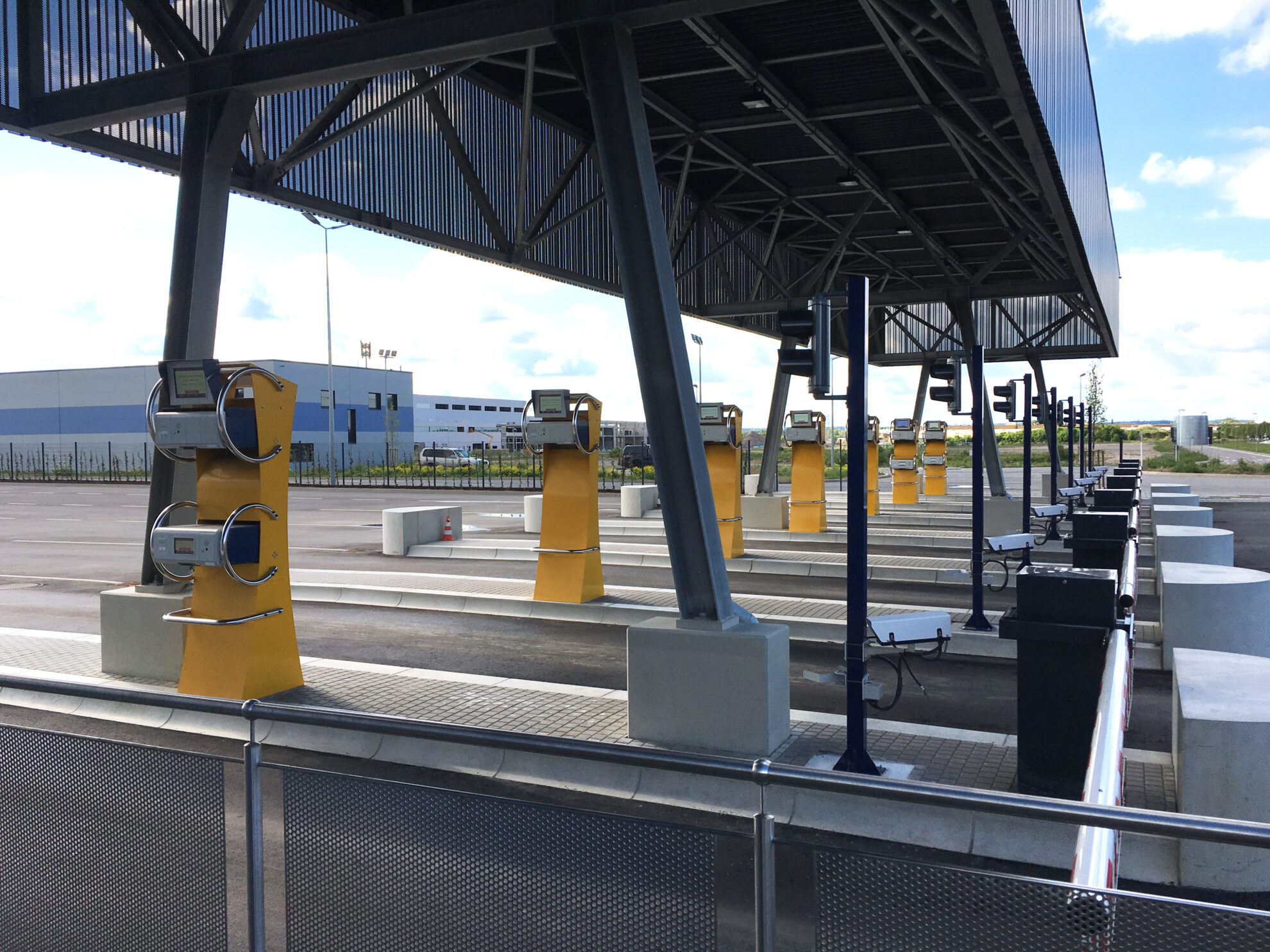 Gate and rail automation at CFL Eurohub Southpark | Camco Technologies