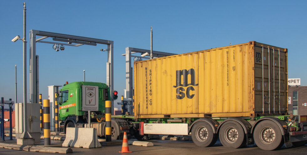 AUTOMATION OF EUROPE'S LARGEST CONTAINER TERMINAL - Camco